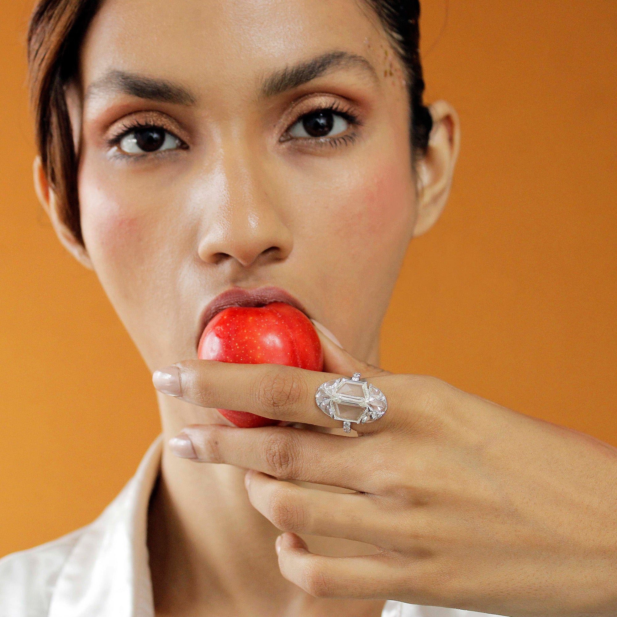 The Portrait Ring – VAK Jewels
